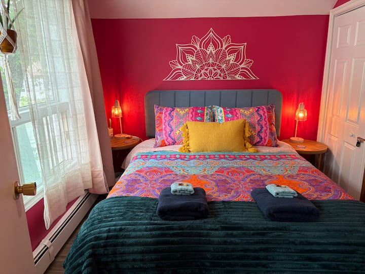 Colourful Cozy Dt Dartmouth Apt - Halifax