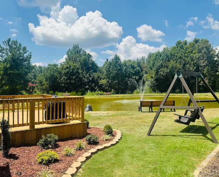 Farm Cabin W/ 2 Lofts | Pond Views (Bear) - Fayetteville, NC