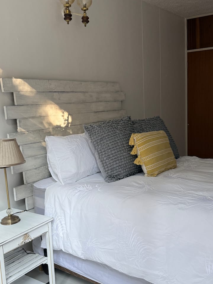 Cosy Flat With Garden Near Loftus & Embassies - Pretoria (South Africa)