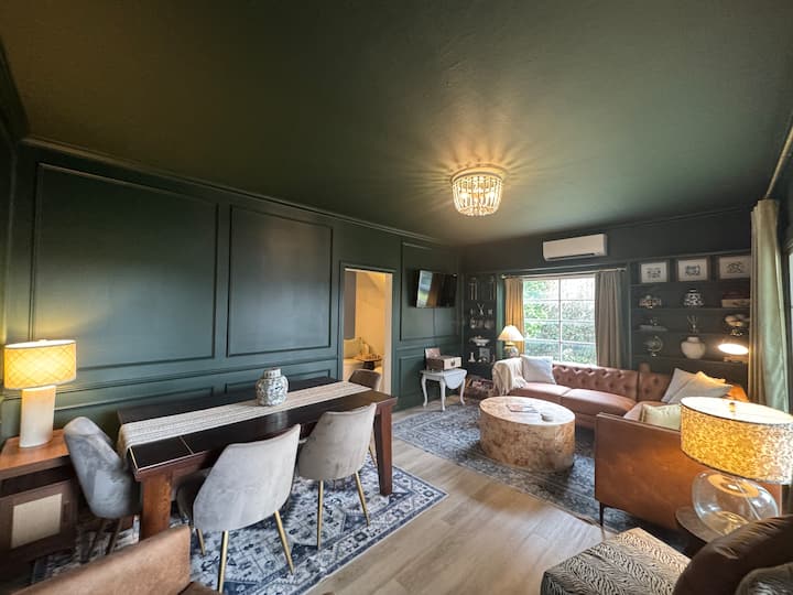 Steps To 3rd, 3 King Bedrooms + Ev Charger! - 맥민빌