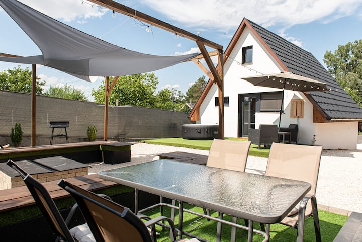 Pilisrelax-jazuzzi-ingyen Parkolás - Nagymaros
