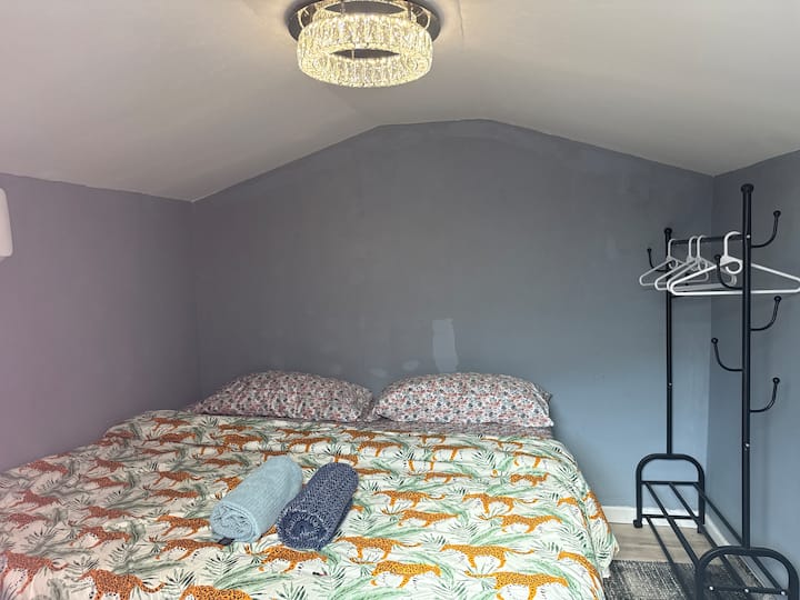 Bethpage 3929-3 Mini-barn Small Private Room - Long Island