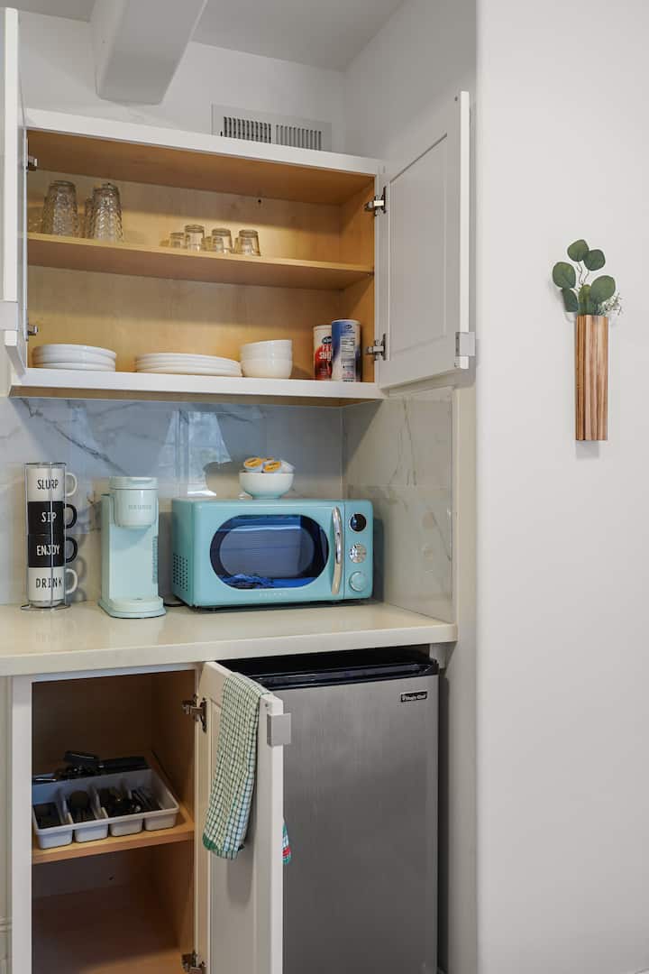 Cozy Studio Near Sfsu, Shops & Golden Gate Park! - San Francisco, CA