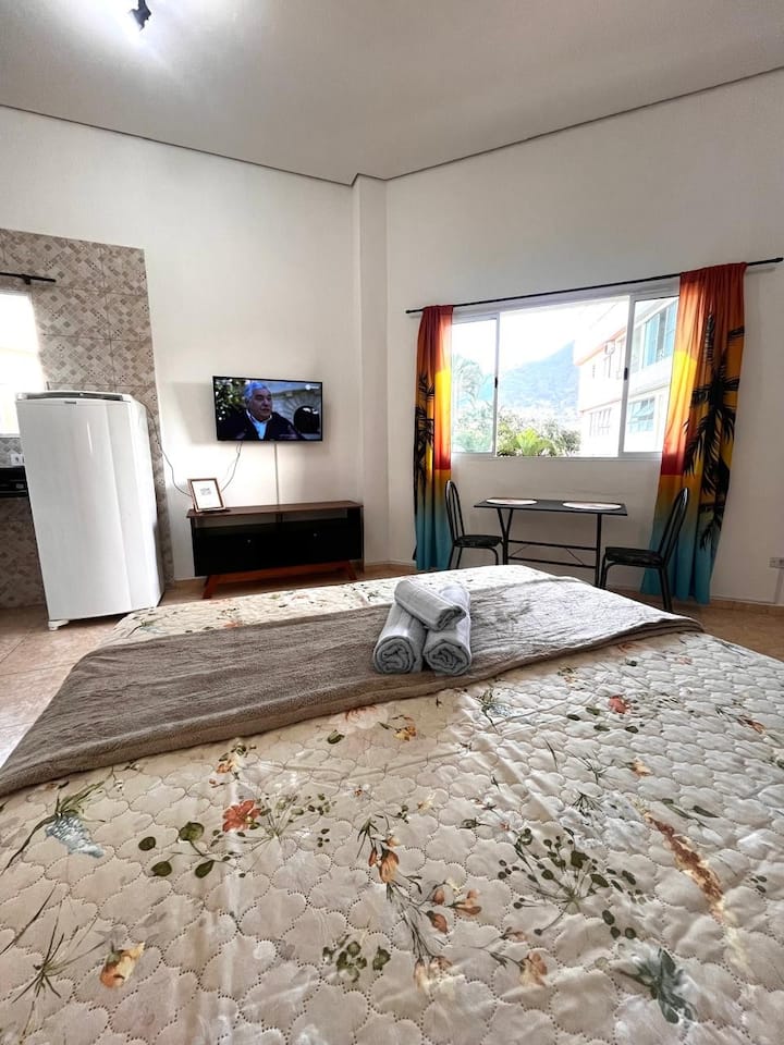 Apê No Centro Da Praia De Peruíbe Vista Pro Morro - Peruíbe