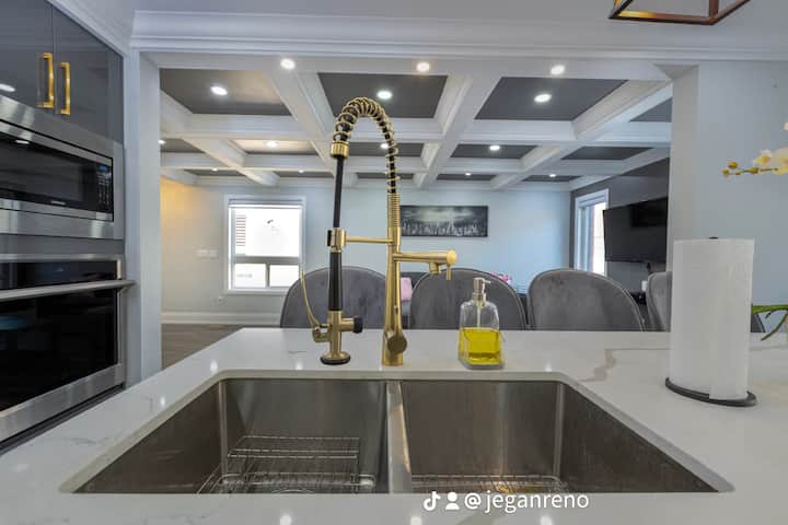 Luxery Relaxation, 4bed,2.5 Washrooms - Markham