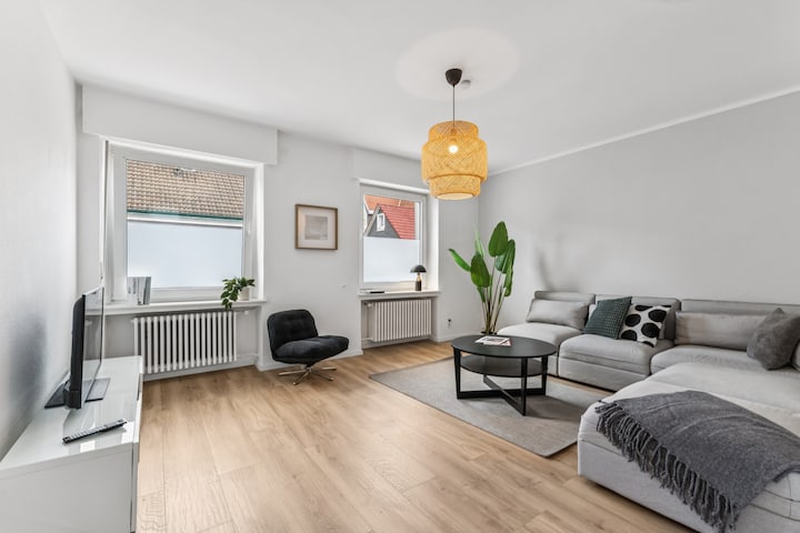 Modern& Hell* Remscheid* 8 Pers!nahe Köln/ Df - Wermelskirchen