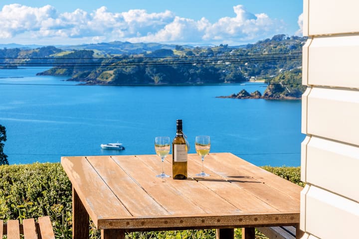 Trelawny, Double Bay Views - Waiheke Island