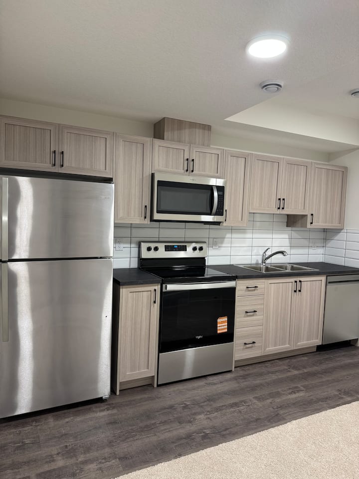 1 Bed Basement In Beaumont - Beaumont