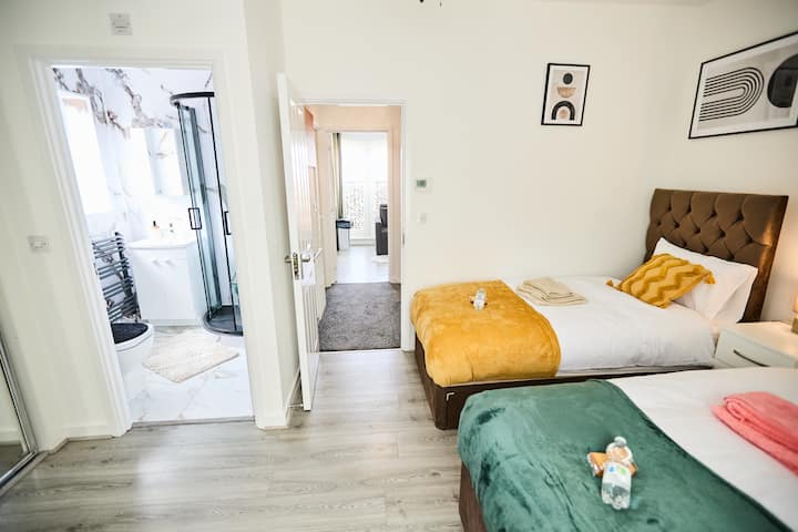 Ampee Guest Suite-free Parking - Liverpool