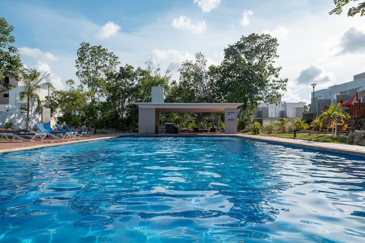 Private House In Cancun With Pool. Up To 10 People - Cancún