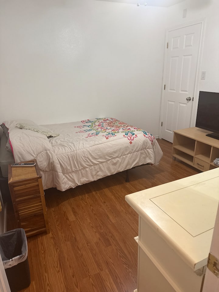 Friendly; Courteous And Privacy - Kyle, TX