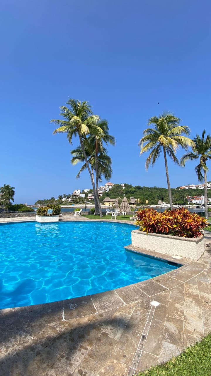 ¡Departamento - Con Jacuzzi Y Alberca En Ixtapa! - Ixtapa Zihuatanejo