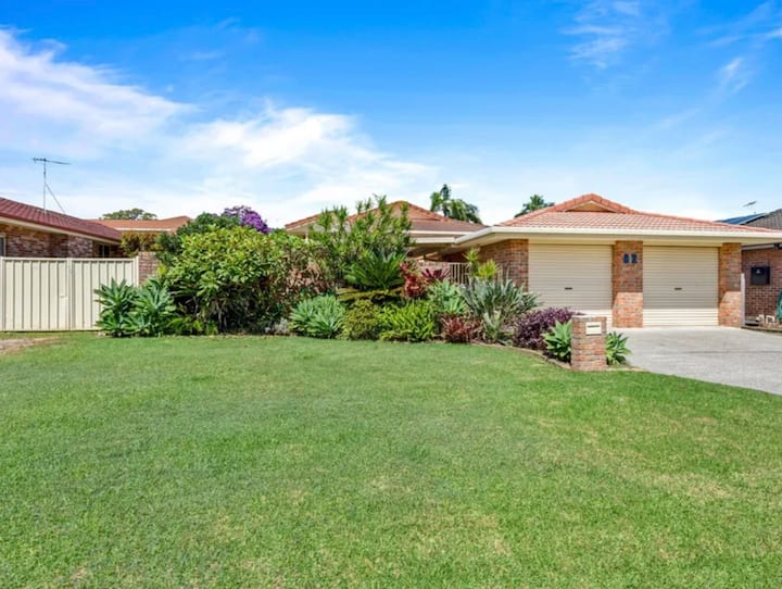 Quiet Coastal Stay - Port Macquarie