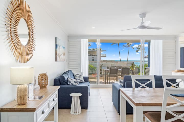 Waters Edge At The Pier / King Bed/ Spa/ Stunning - Hervey Bay