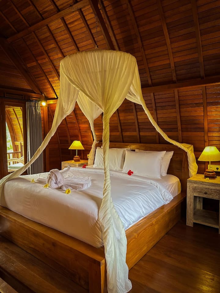 Charming Lumbung Cabin Surrounded - Sidemen