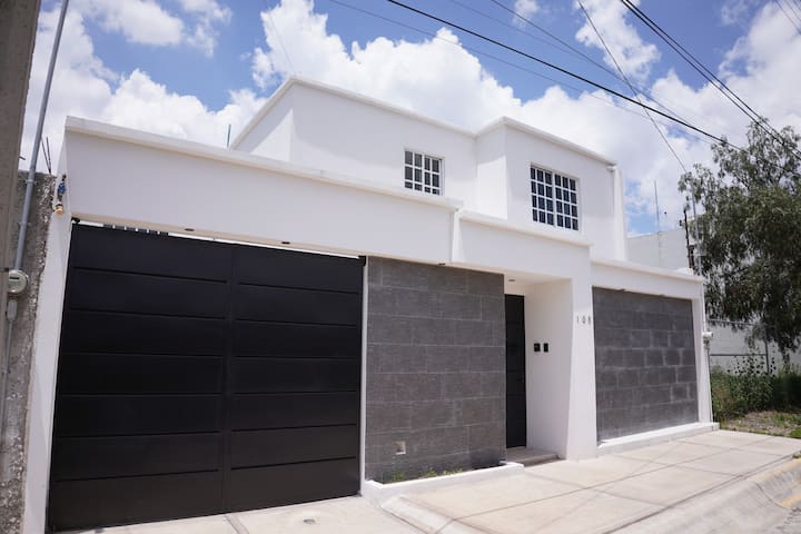 Hermosa Casa En San Javier - Pachuca