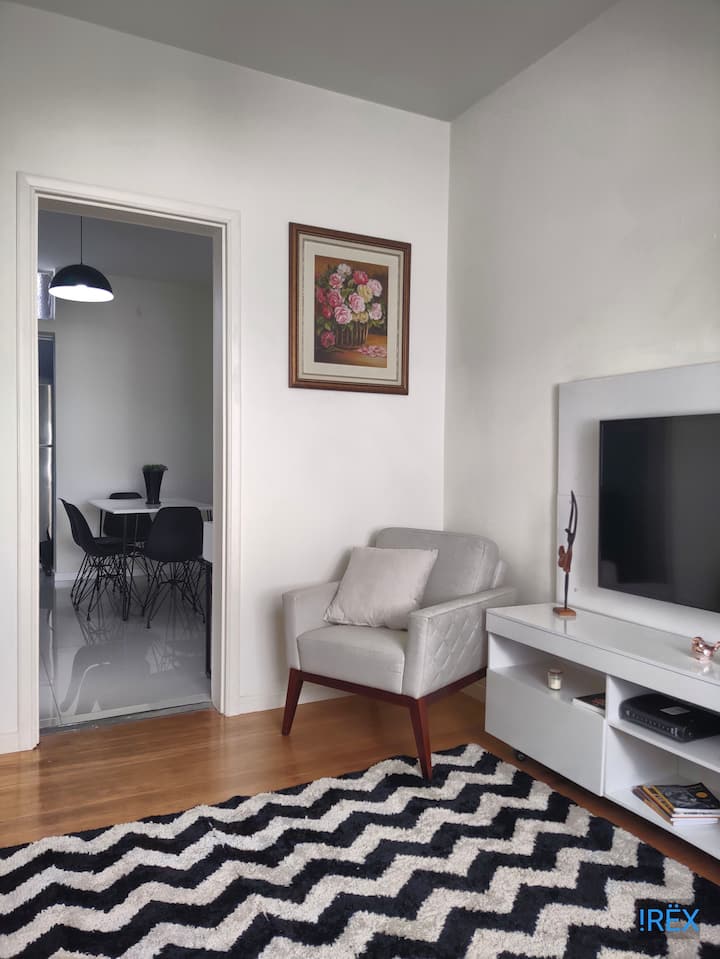 Downtown Bento: Comfort, Office, Up To 4 Vehicles - Bento Gonçalves