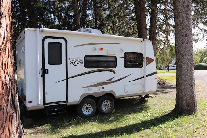 Camper In A Motel - Bobcaygeon
