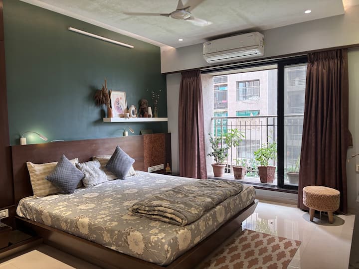 Cozy Room In Family Home - Surat