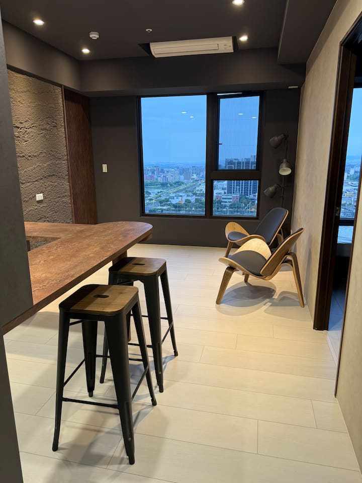 Brand New Chic Condo - 양메이 구
