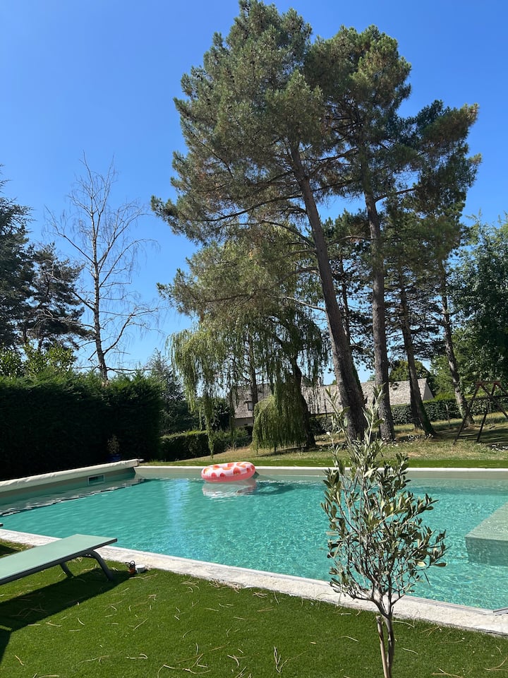 Maison 4 Chambres Avec Piscine. - Rodez
