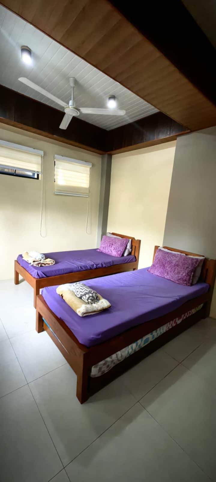 Private Room W/ Wi-fi & Parking - Bayombong