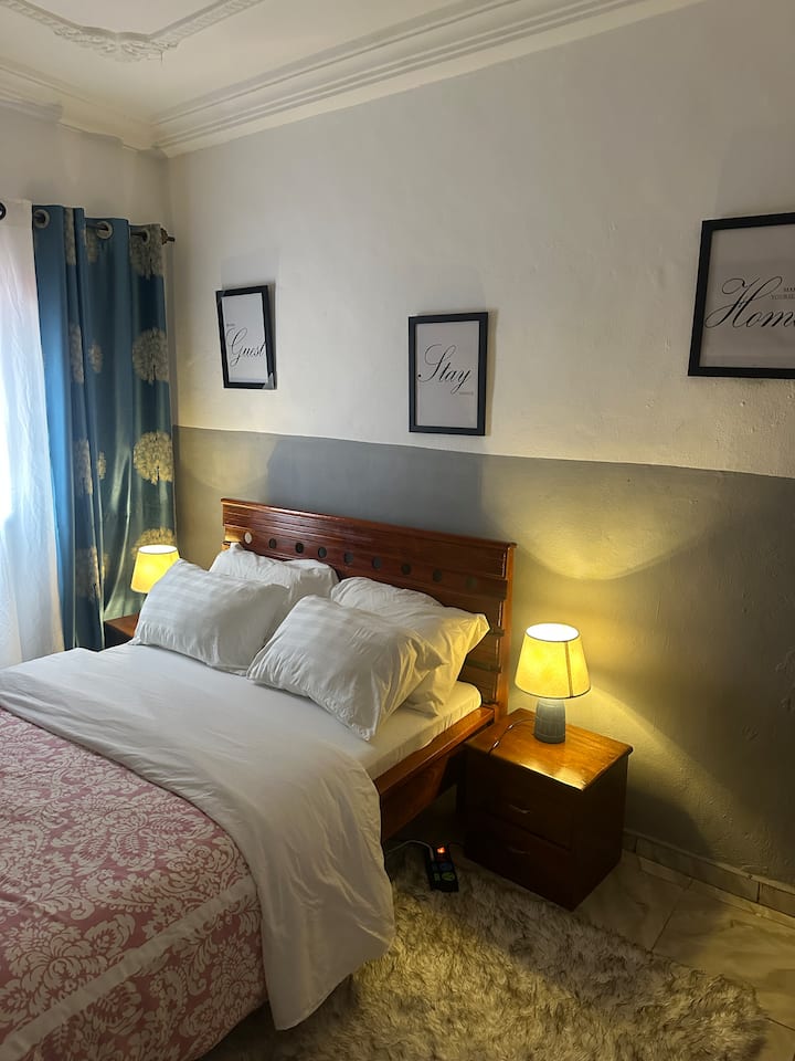 Work-friendly, Peaceful Stay - Yaounde