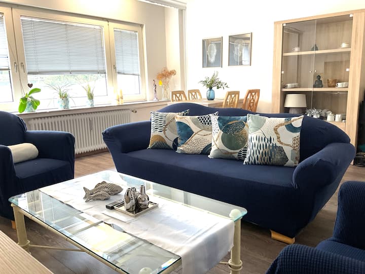 Helle, Großzügige Wohnung Für Bis Zu 6 Personen - Wuppertal