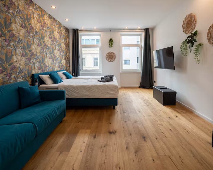 Kolibri Spacious Apt For 4, Walk To U1, Parking - Vienna