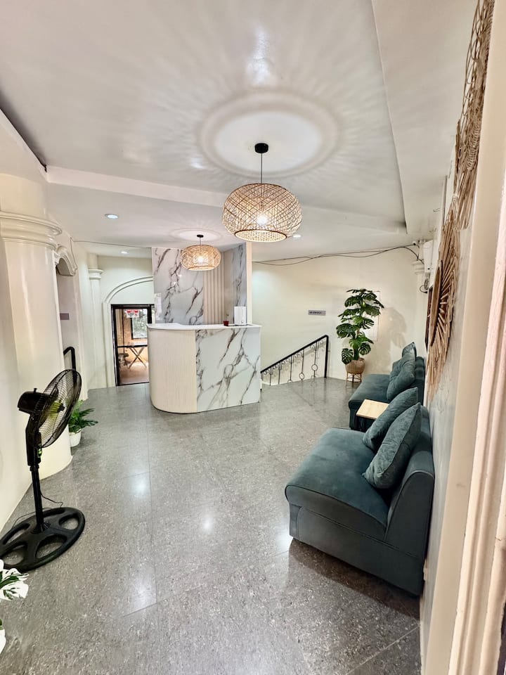 Pension De Coron

“Your Cozy Home In Coron”. - Coron