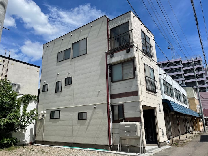 New Open!ねぶた祭に間に合う。青森駅ビル徒歩3分の好立地 - Aomori