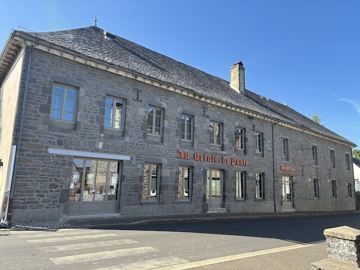 Bar Restaurant Chambres D'hôte - Mauriac