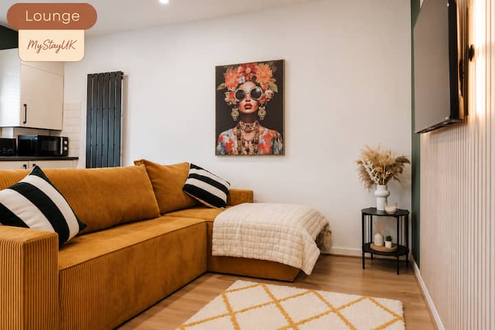 Piccadilly House |Sleeps 12 | 3 Bdr | Free Parking - Manchester