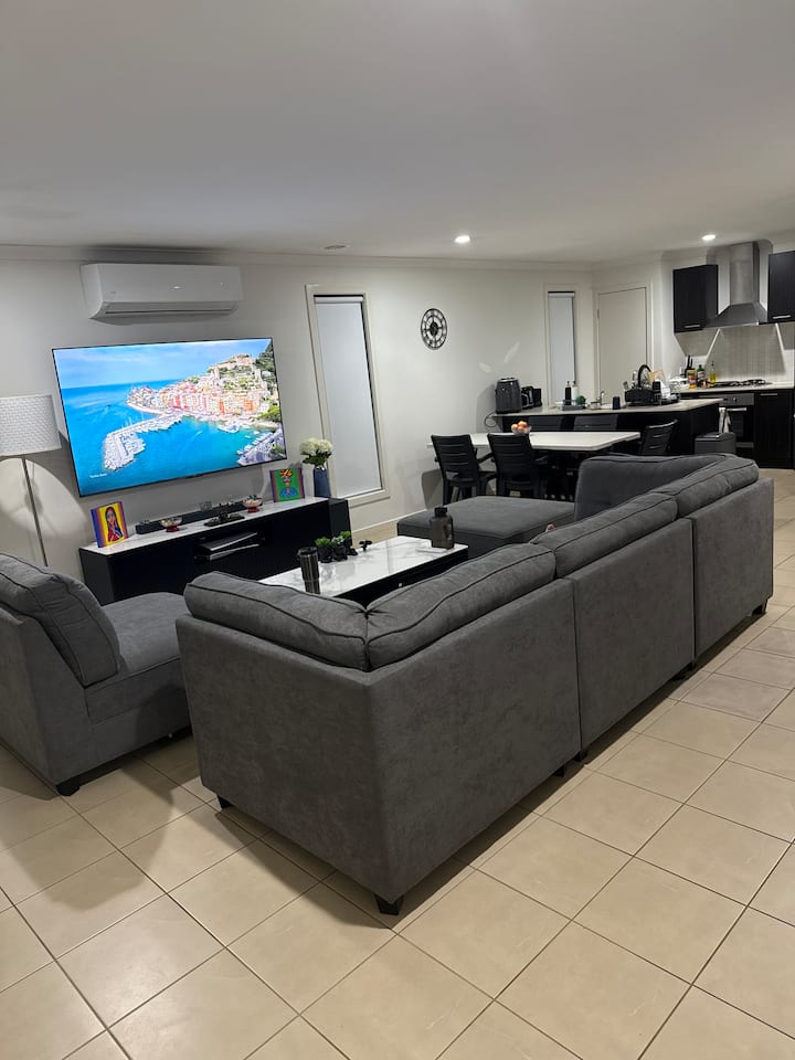 Cosy Private Room In Point Cook - Point Cook