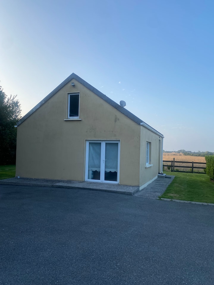 Self Catering Apartment - Rosslare