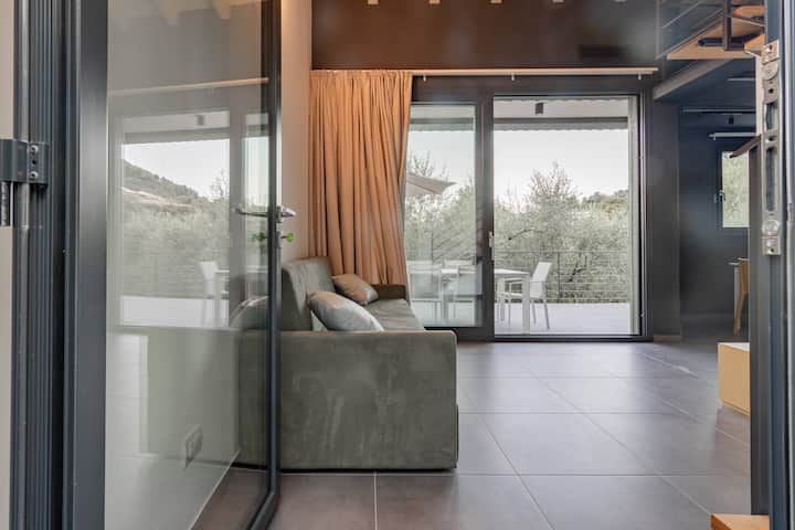 Taggiasca - Suite Nel Verde Con Terrazza E Jacuzzi - Sanremo