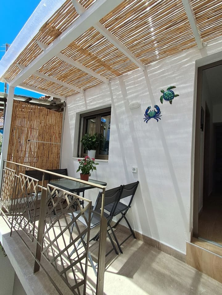 Anesisapartment ΙΙ - Skiathos
