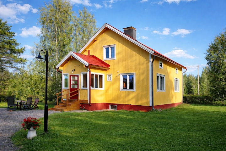 Majoitus 7 Hlö | 135 M² | Sauna & Palju | Nukari - Järvenpää