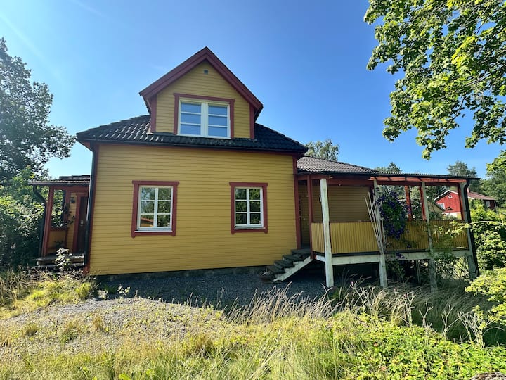 Fint O Centralt Hus - Flen