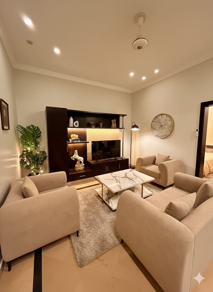 Designer 2bhk Suite | 3300 Sqft Home | Central Isb - Islamabad