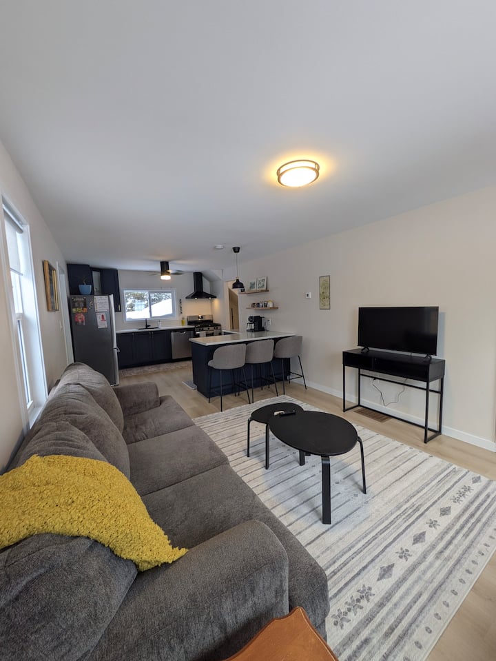 Clean And Bright Northern Home - Kirkland Lake