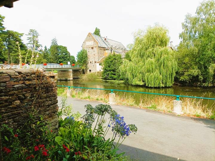 Vue Sur Canal Malestroit Studio - Malestroit