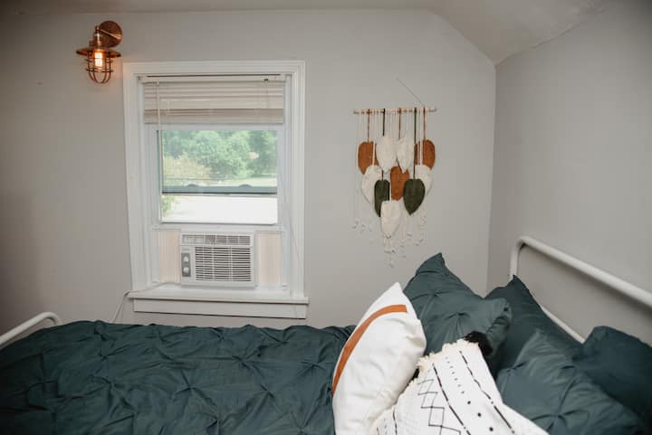 1-br Loft | Coffee Bar | Downtown Apartment - Chittenango Falls State Park, Cazenovia