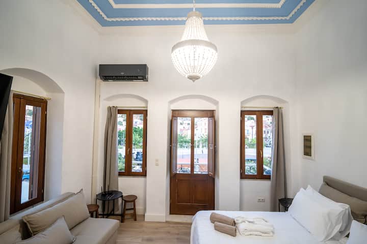 La Casa Di Symi – Central House With Balcony View - Symi