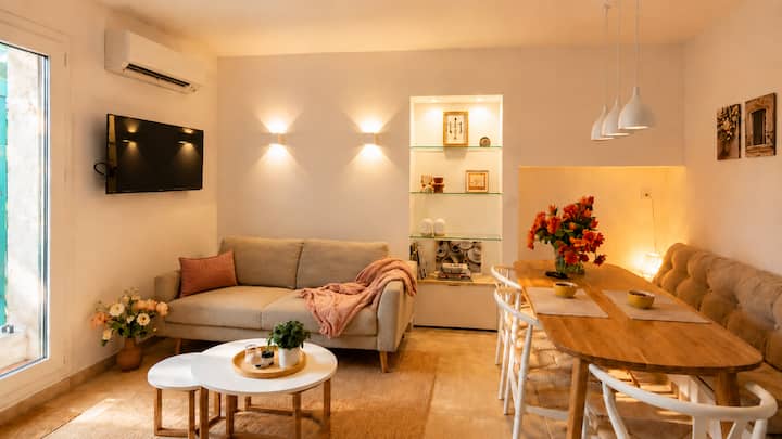 Sérilence, Maison & Jardin, 6p. Dans Aups Village - Aups