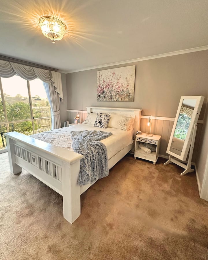 Accessible 2br • Yarra Valley Retreat W/ Views - Lilydale