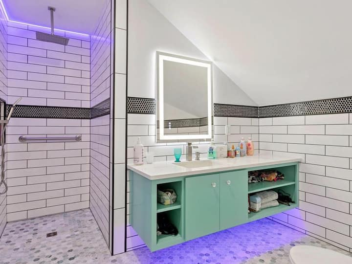 Modern Furnished 1br Near Hwy, Shops, And Downtown - Hudson, WI