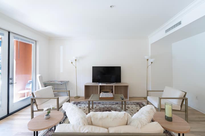 Walk To Spectrum 2br Family Friendly Gem - Aliso Viejo, CA