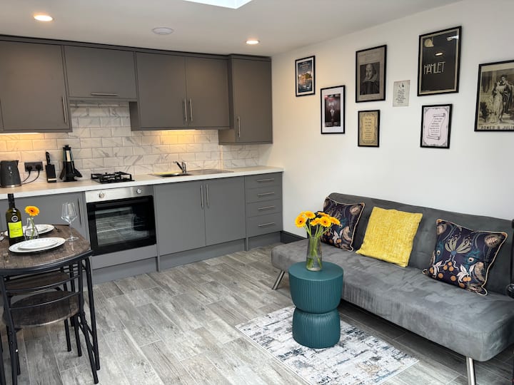 Hamlet Hideaway - Stratford-upon-Avon