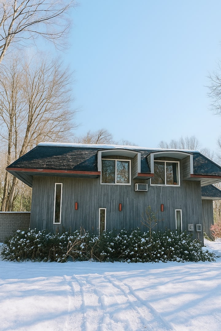 Private Dog-friendly Getaway Near Dining & Shops - Tivoli, NY